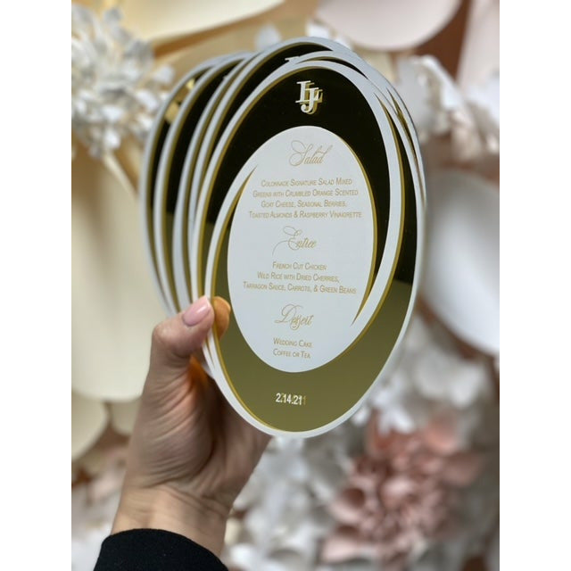 Oval wedding invitations | Honestweddingadvice.com